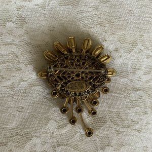 Miriam Haskell | Jewelry | Miriam Haskell Vintage Pin Brooch Signed ...